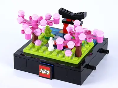 LEGO MMB September 2019 – Eagle • Set 40329 • SetDB