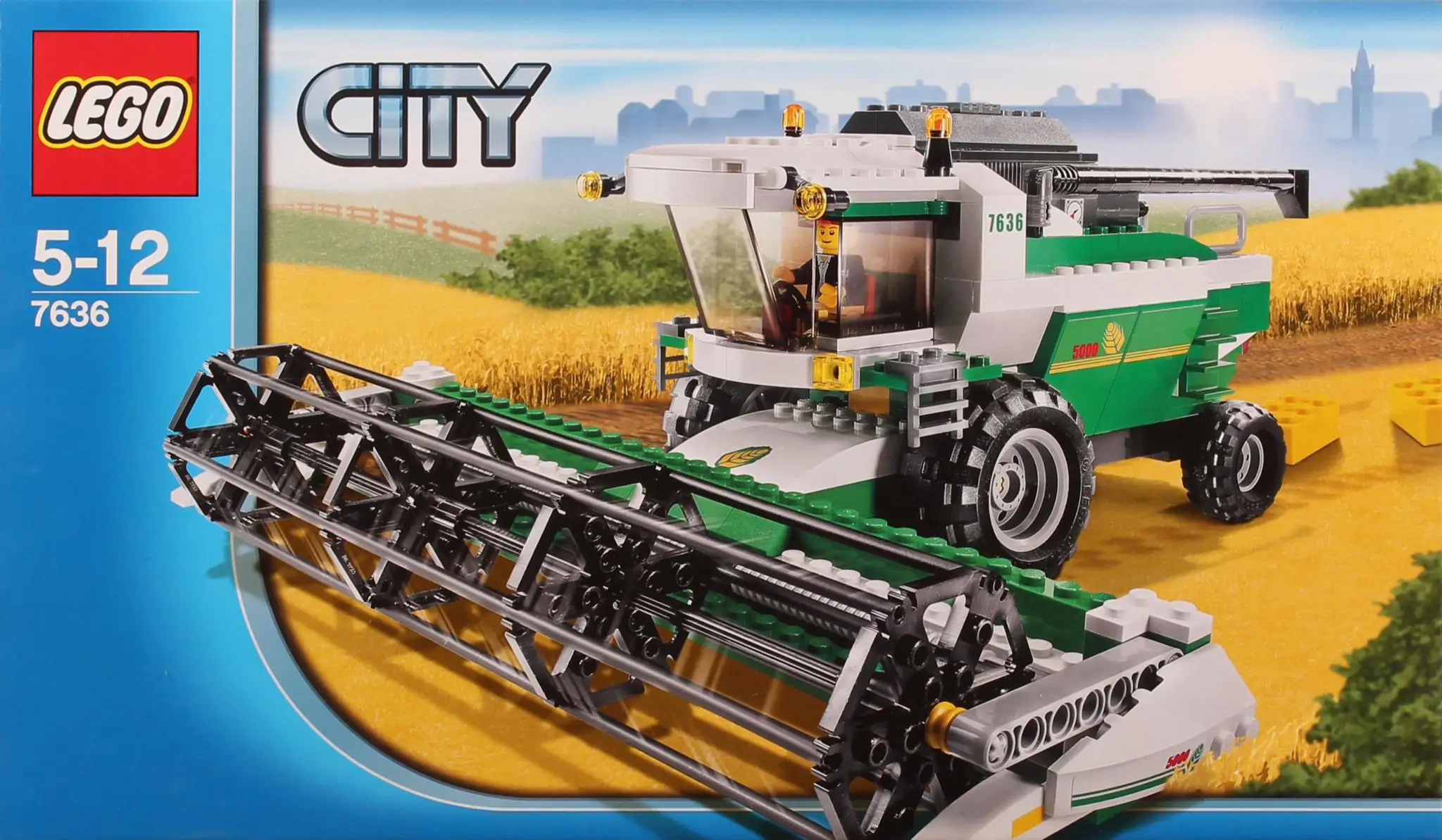 LEGO City Combine Harvester • Set 7636 • SetDB