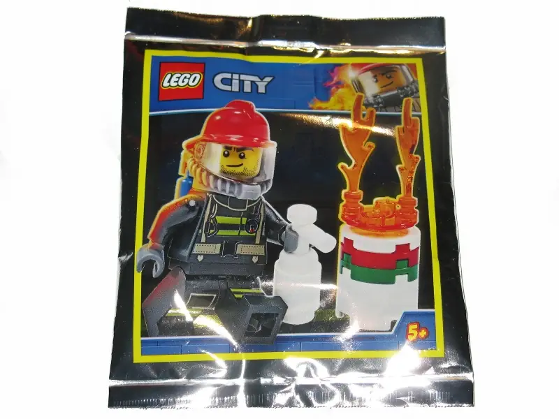 LEGO City Fireman foil pack #2 • Set 951902 • SetDB