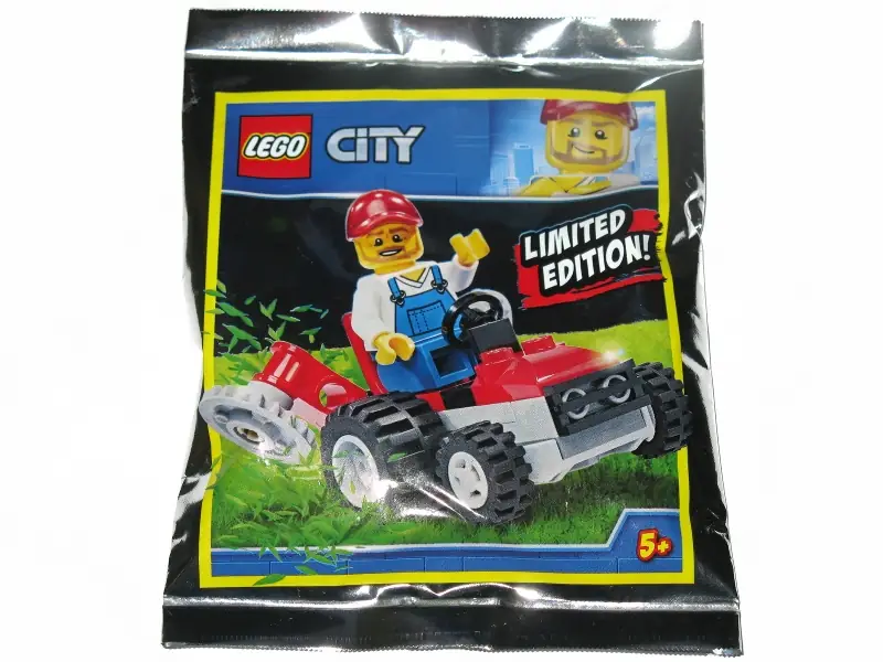 LEGO City Gardener with Lawn Mower foil pack • Set 951903